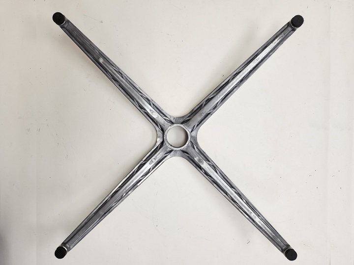 4 leg 26" W Polished metal base 9" high